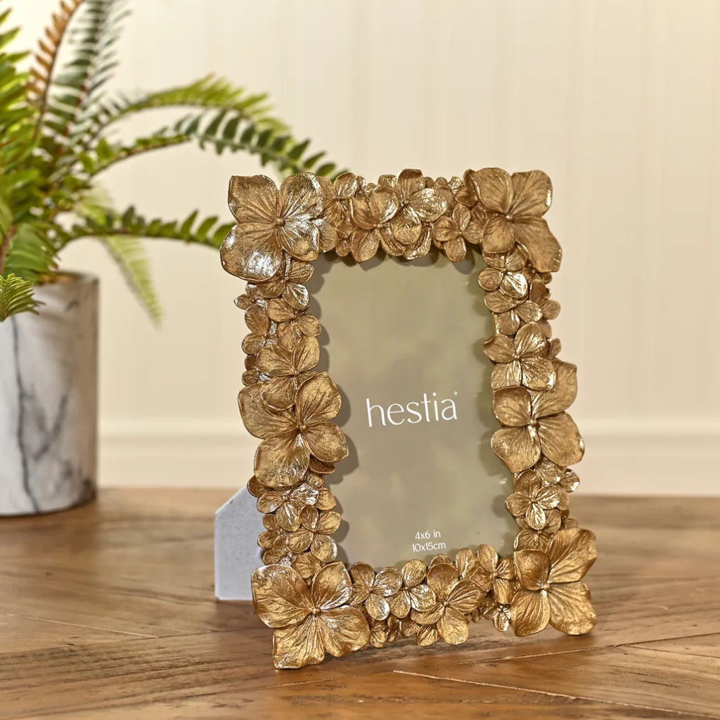 Hestia Gold Flower Photo Frame 4" x 6" – Mulveys.ie